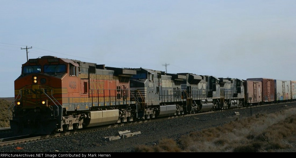 BNSF 4039 East
